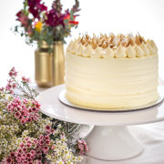 Shake 'n Bake | Wedding Cakes & Candy